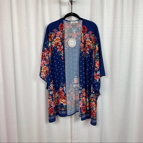 Umgee | Tops | Umgee Plus Bluered Floral Kimono Szxlx Nwt | Poshmark
